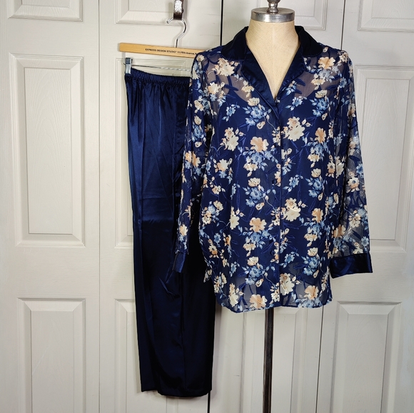 Maxim Liberty | Intimates & Sleepwear | Maxim Liberty Sheer Silky ...